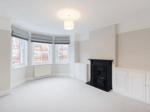 Apartment at Glentworth Street, City of Westminster