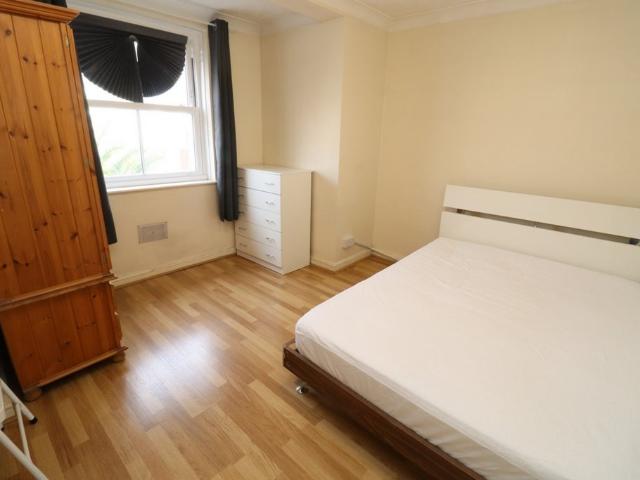 Apartment at Globe Road, Greater London