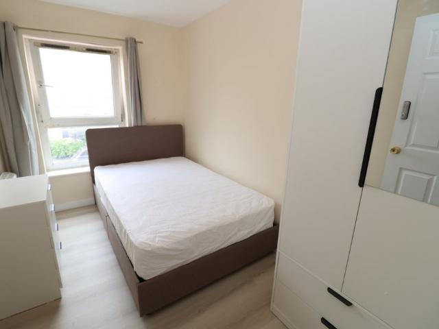 Apartment at Globe Road, Greater London