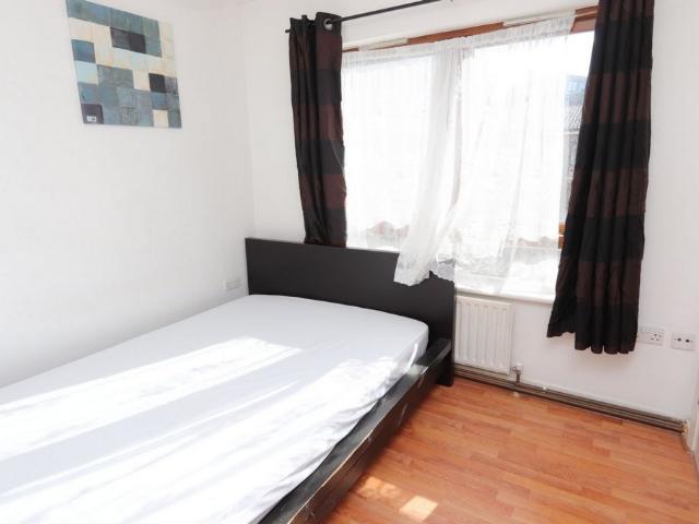 Apartment at Globe Road, Greater London