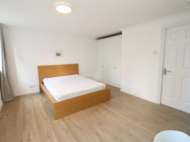 Apartment at Globe Road, Greater London