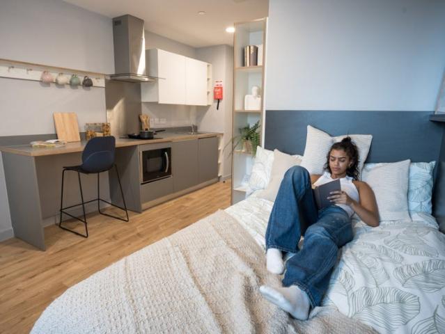 Apartment at Glossop Road, Cardiff