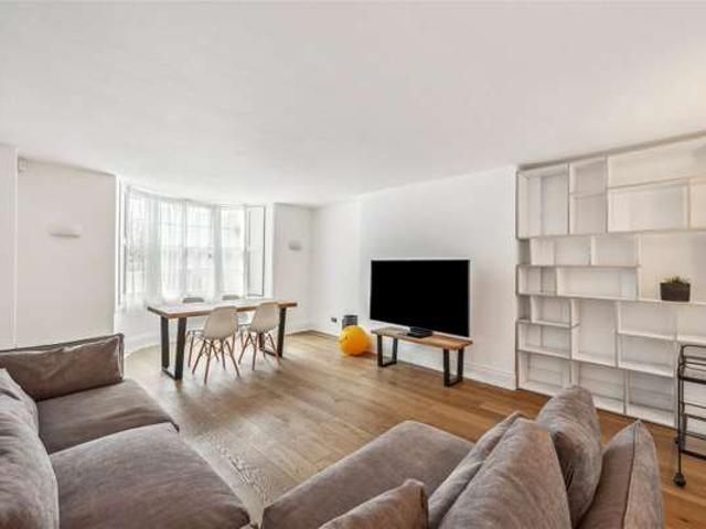 Apartment at Gloucester Terrace, City of Westminster