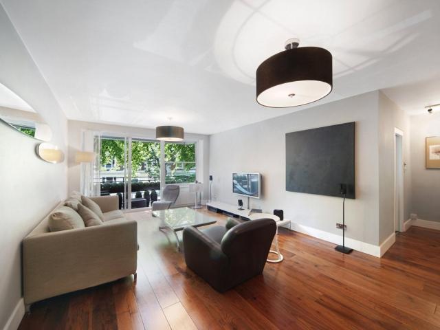 Apartment at Gloucester Avenue, Greater London