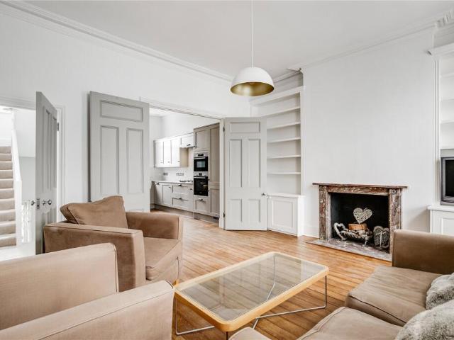 Apartment at Gloucester Avenue, Greater London