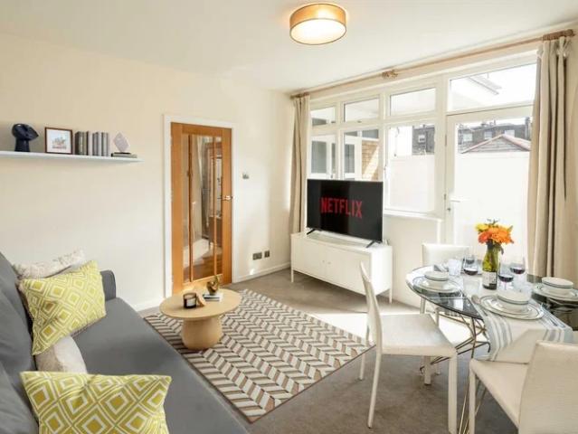 Apartment at Gloucester Place, City of Westminster