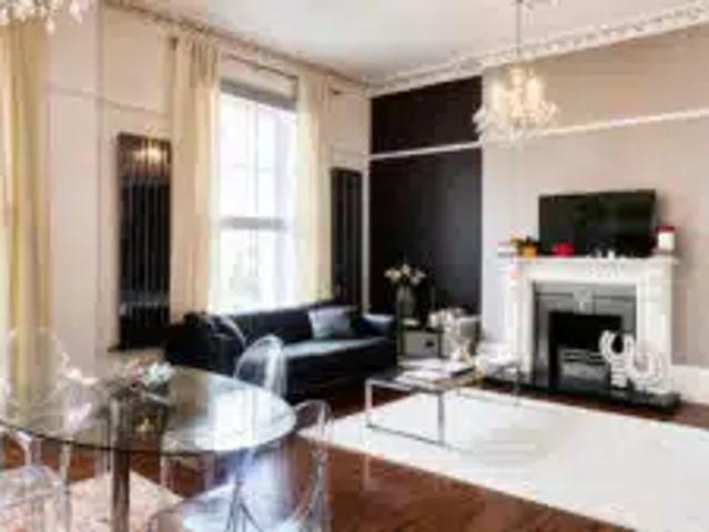 Apartment at Gloucester Place, City of Westminster