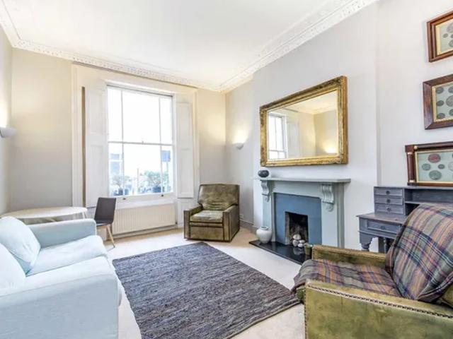 Apartment at Gloucester Street, City of Westminster