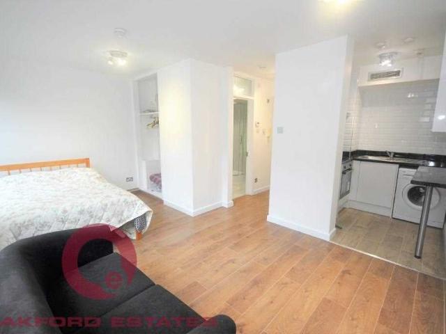 Apartment at Grafton Way, Greater London