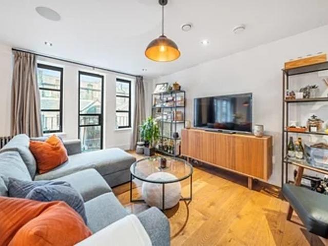 Apartment at Grafton Square, Greater London