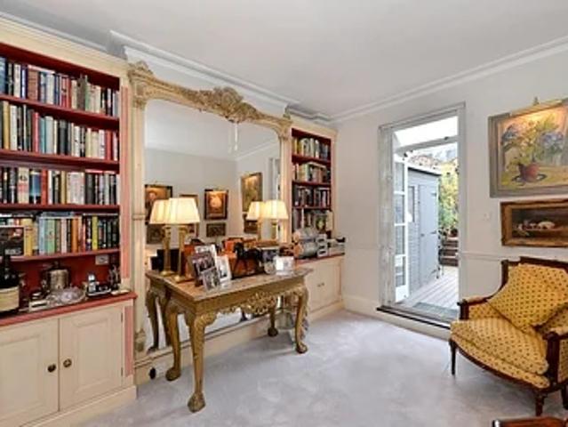 Apartment at Graham Terrace, City of Westminster