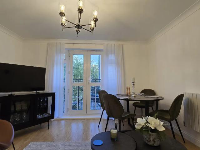Apartment at Grahame Park Way, Greater London