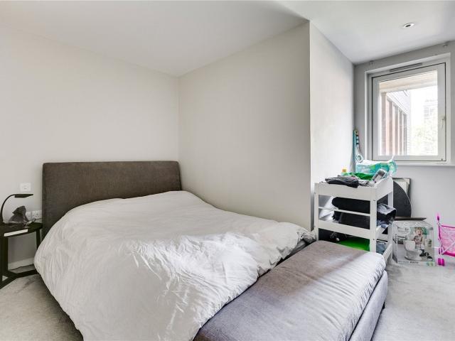 Apartment at Grand Junction Wharf, Greater London