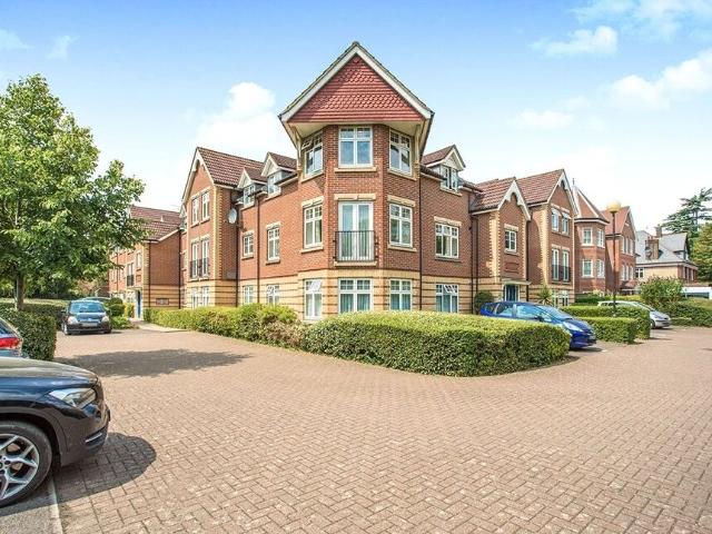Apartment at Grandfield Avenue, Watford