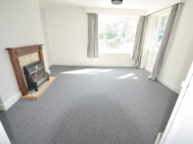 Apartment at Grange Park Drive, Bradford