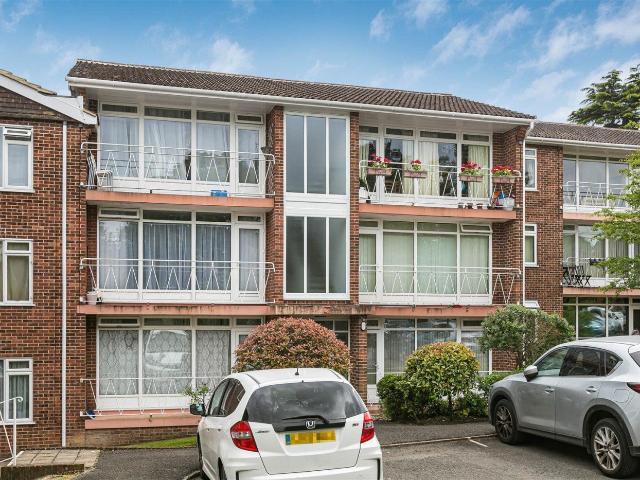 Apartment at Grange Road, Greater London