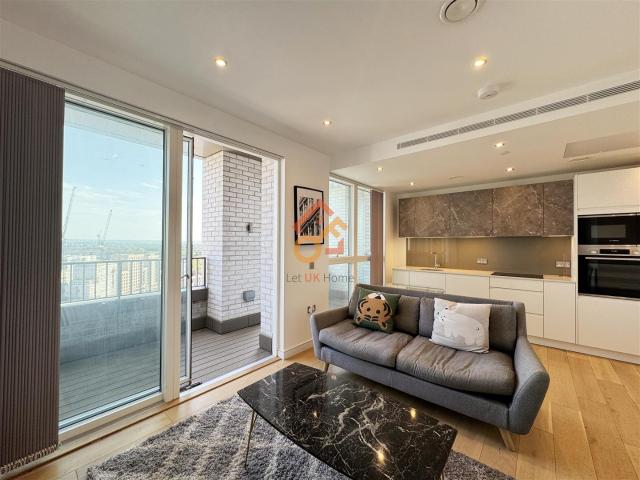 Apartment at Grant Road, Greater London