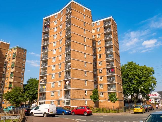 Apartment at Grantham Road, Greater London