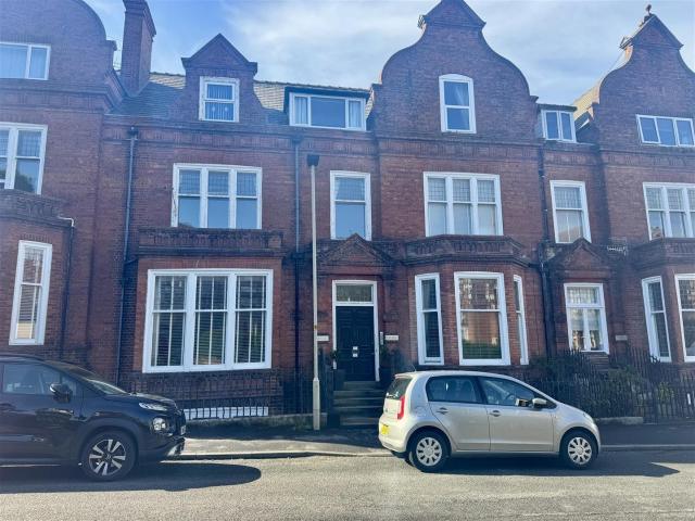 Apartment at Granville Road, Scarborough