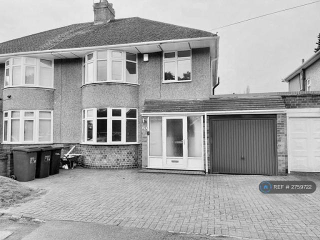 Apartment at Grassmere Avenue, Northampton