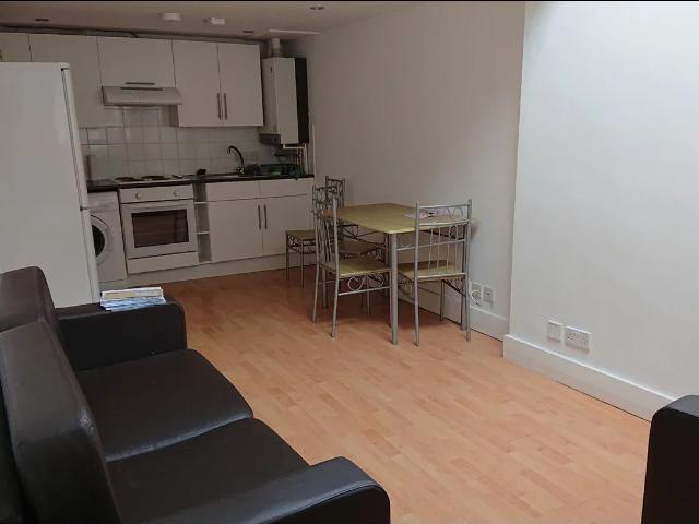 Apartment at Grays Road, Oxford