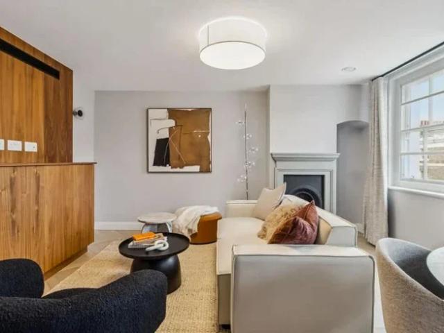 Apartment at Great Cumberland Place, City of Westminster