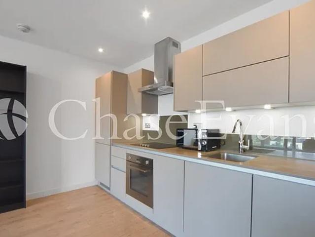 Apartment at Great Eastern Road, Greater London