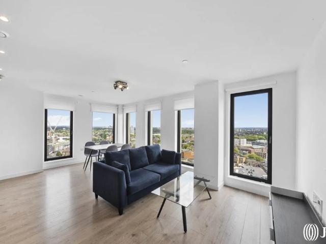 Apartment at Great Eastern Road, Greater London