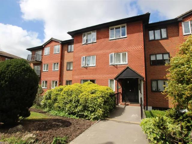 Apartment at Great Heathmead, Mid Sussex