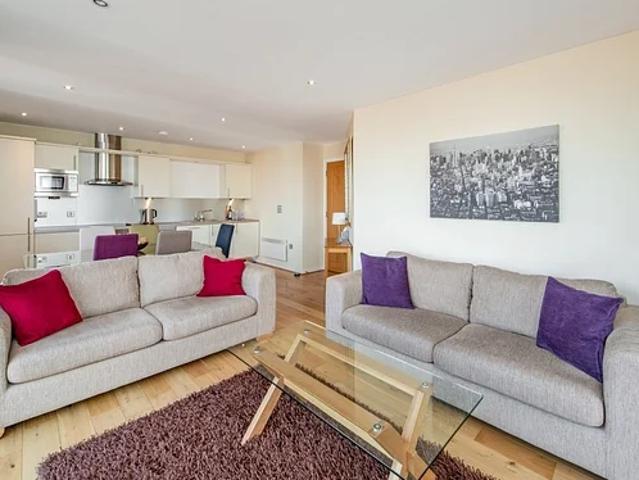 Apartment at Great Sutton Street, Greater London