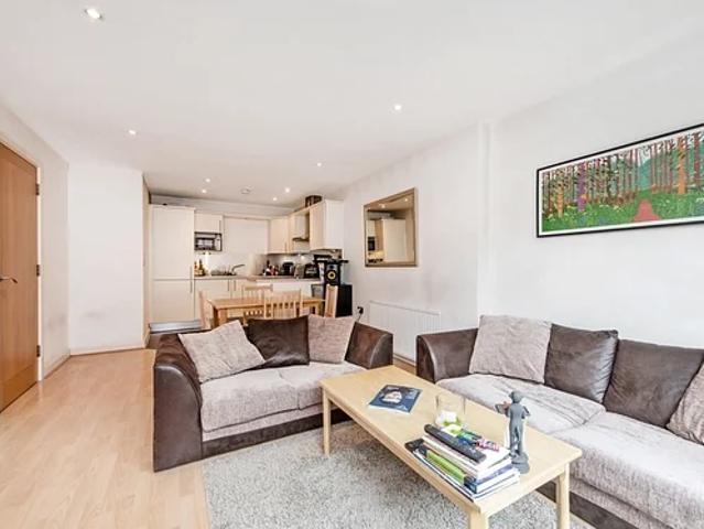 Apartment at Great Sutton Street, Greater London