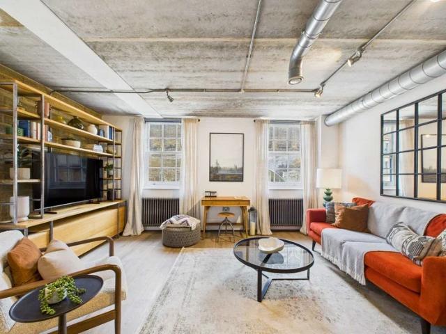 Apartment at Great Suffolk Street, Greater London