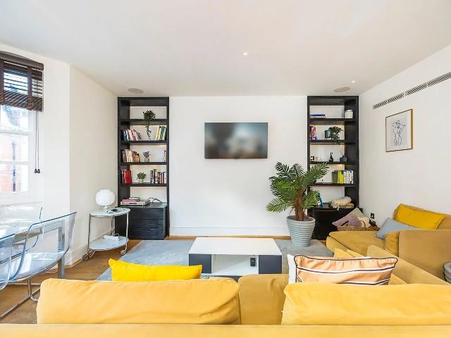 Apartment at Great Portland Street, City of Westminster