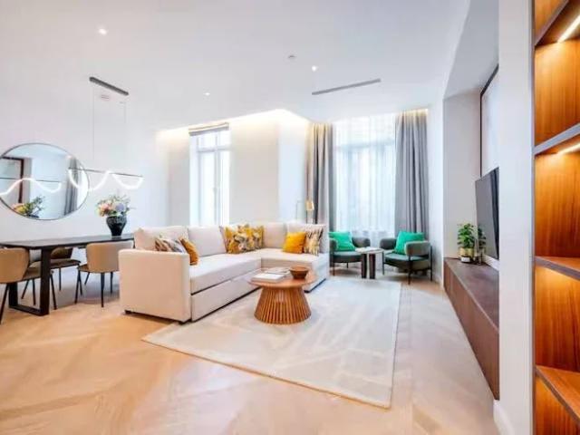 Apartment at Great Portland Street, City of Westminster