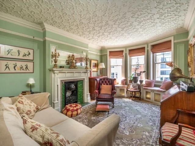 Apartment at Great Portland Street, City of Westminster