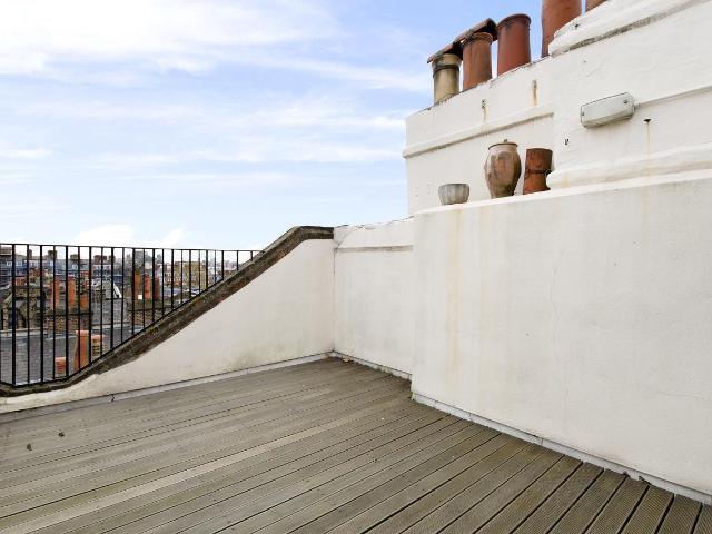 Apartment at Great Percy Street, Greater London