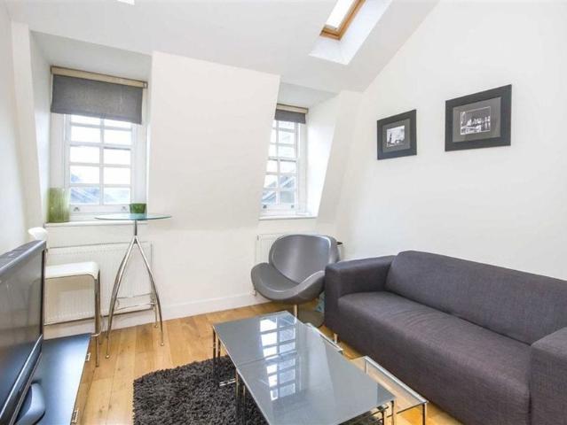 Apartment at Great Queen Street, Greater London
