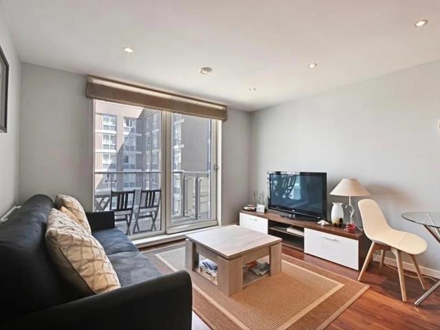 Apartment at Great West Road, Greater London