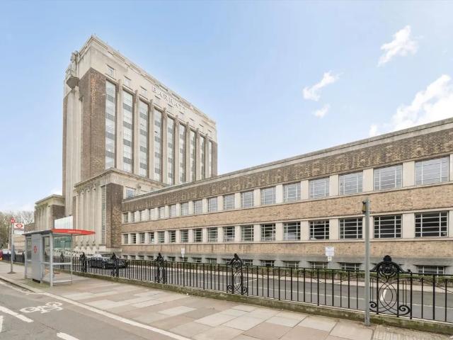 Apartment at Great West Road, Greater London