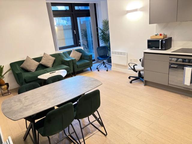 Apartment at Great West Road, Greater London