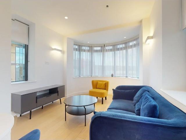 Apartment at Great West Road, Greater London