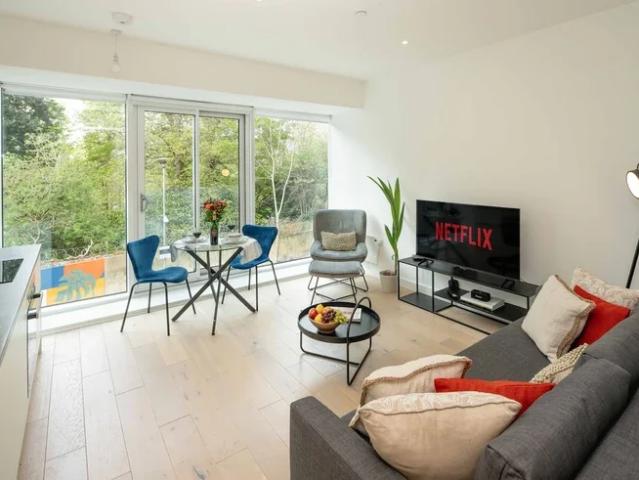 Apartment at Great West Road, Greater London