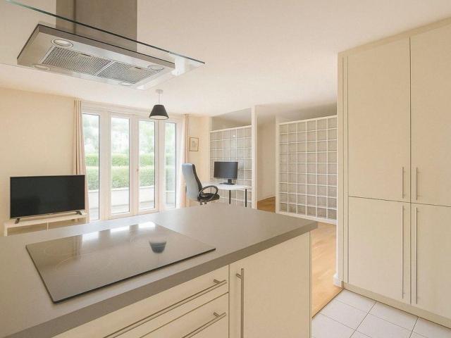 Apartment at Great West Road, Greater London