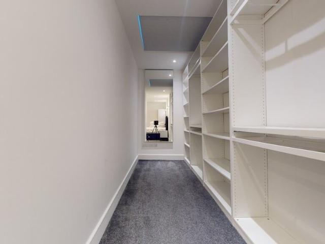 Apartment at Great West Road, Greater London