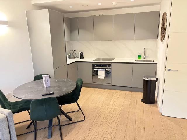 Apartment at Great West Road, Greater London