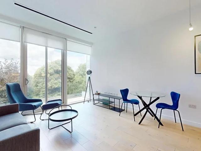 Apartment at Great West Road, Greater London
