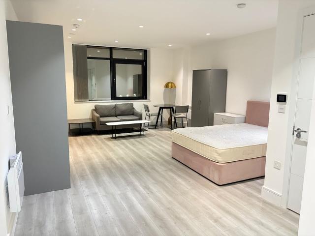 Apartment at Great West Road, Greater London