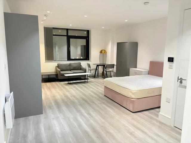 Apartment at Great West Road, Greater London