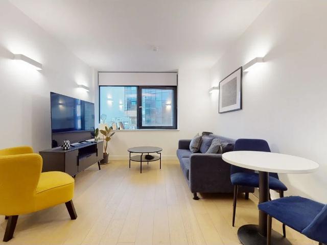 Apartment at Great West Road, Greater London