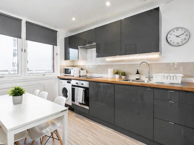 Apartment at Great Western Road, City of Westminster